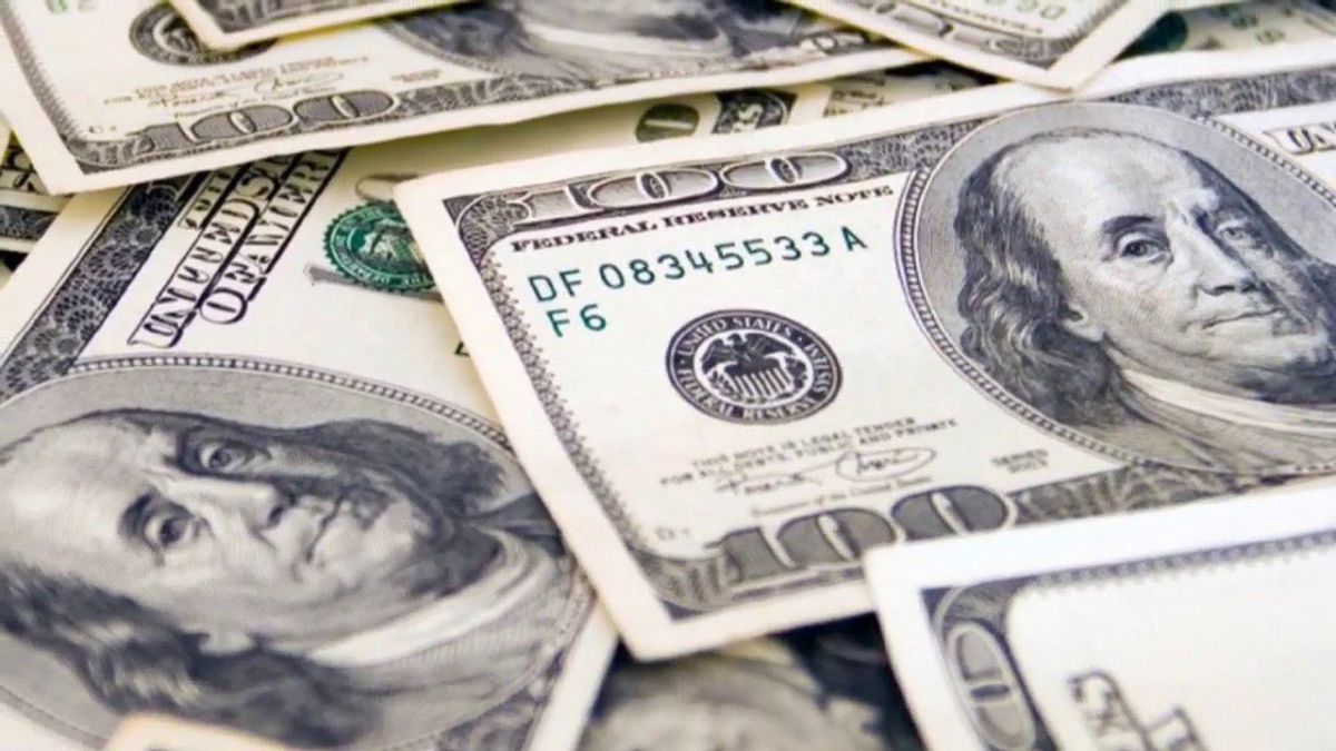 Hegemonia dolarului! Cel mai mare pericol vine de la economia SUA - Bani.md