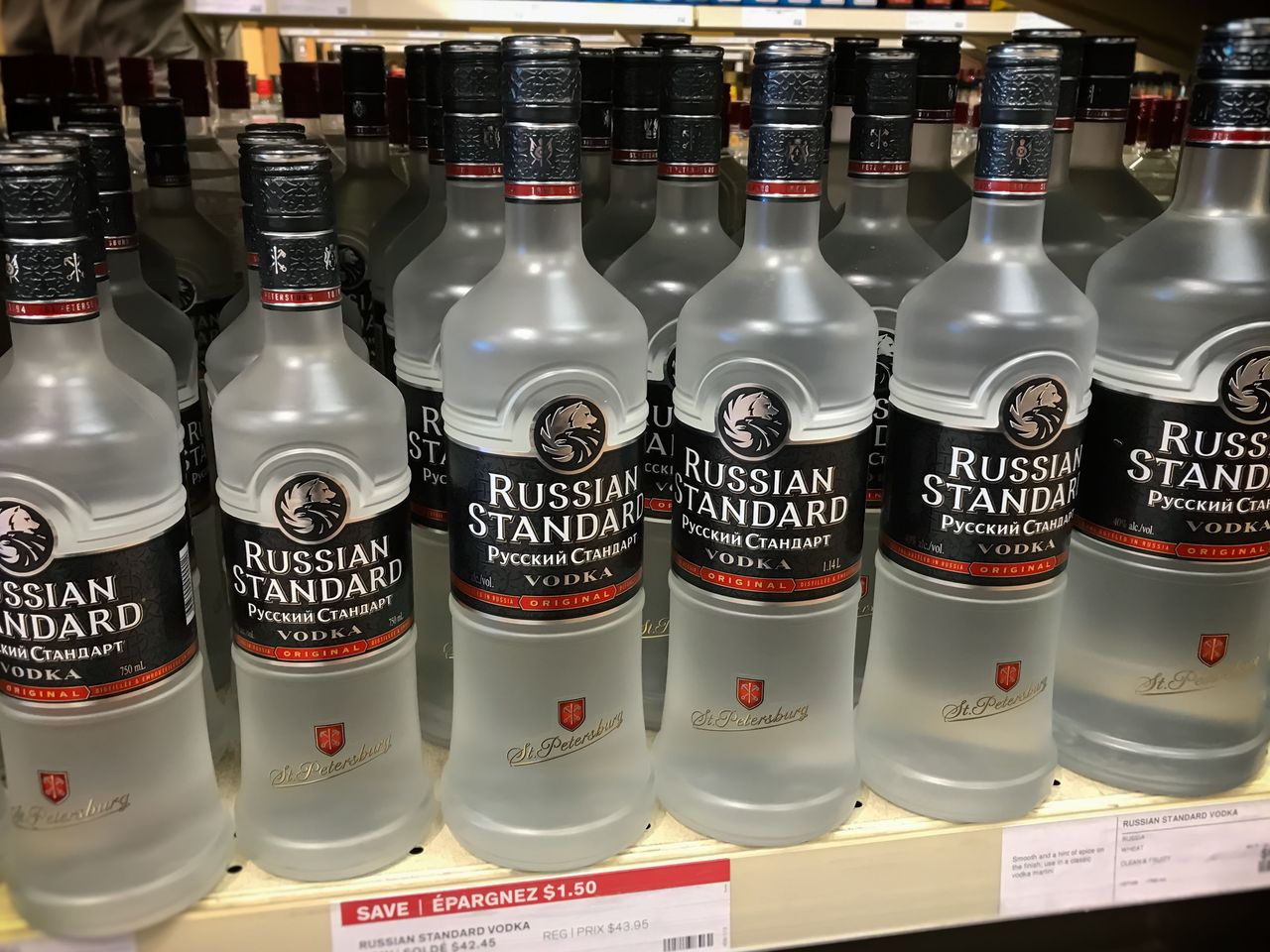 Votca, băutura sacră a rușilor: Companiile îi lasă cu ochii în soare ...