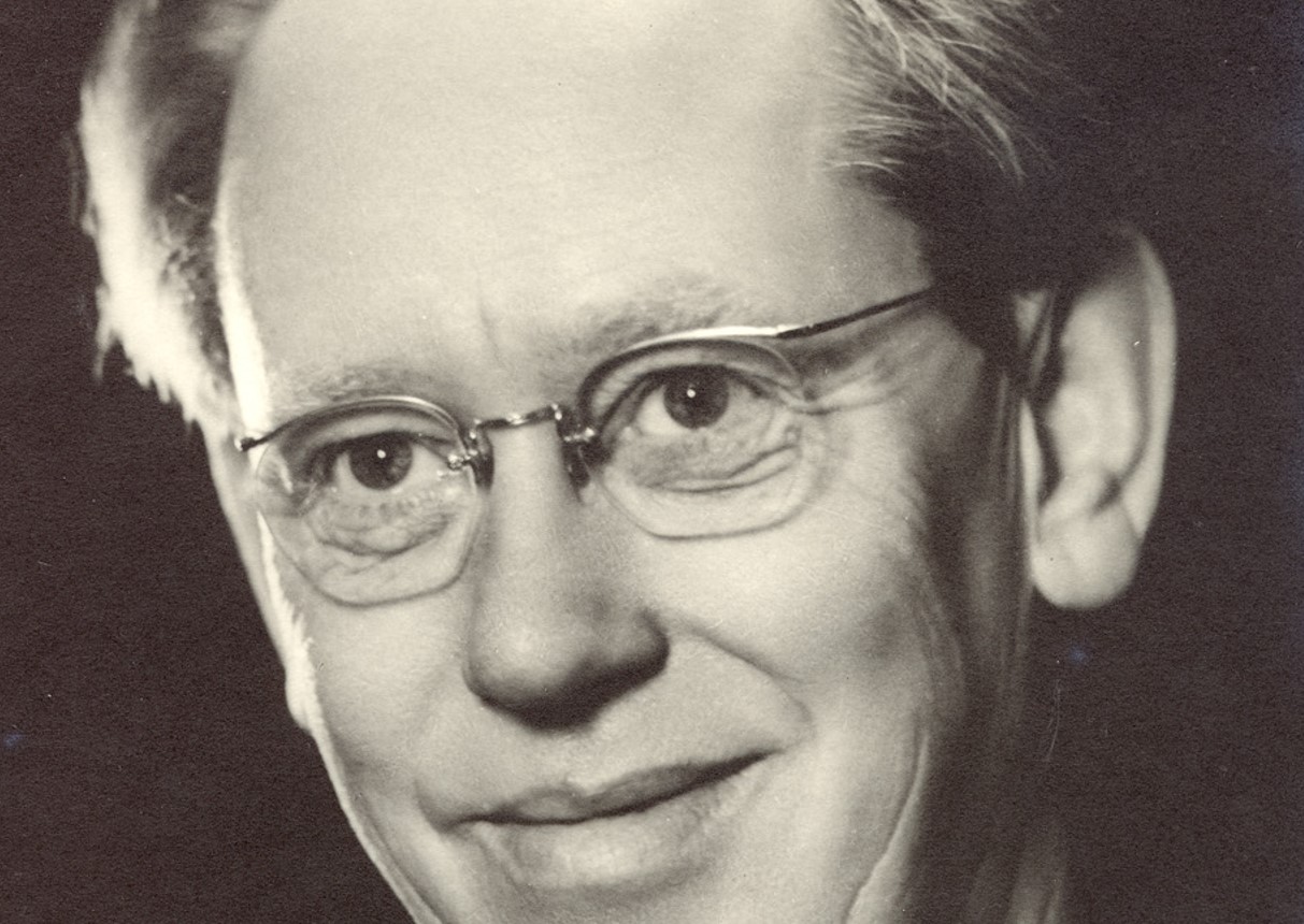 Povestea omului care a ajuns de la a fi ucenicul unui fierar, la a ...