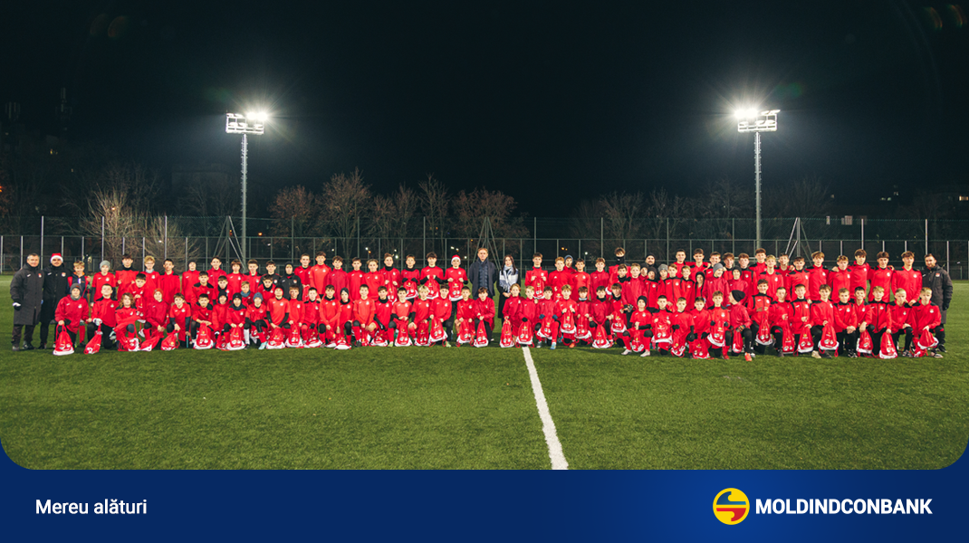 Daruri de Crăciun pentru discipolii Academiei de fotbal ”Radu Rebeja” din partea Moldindconbank ...