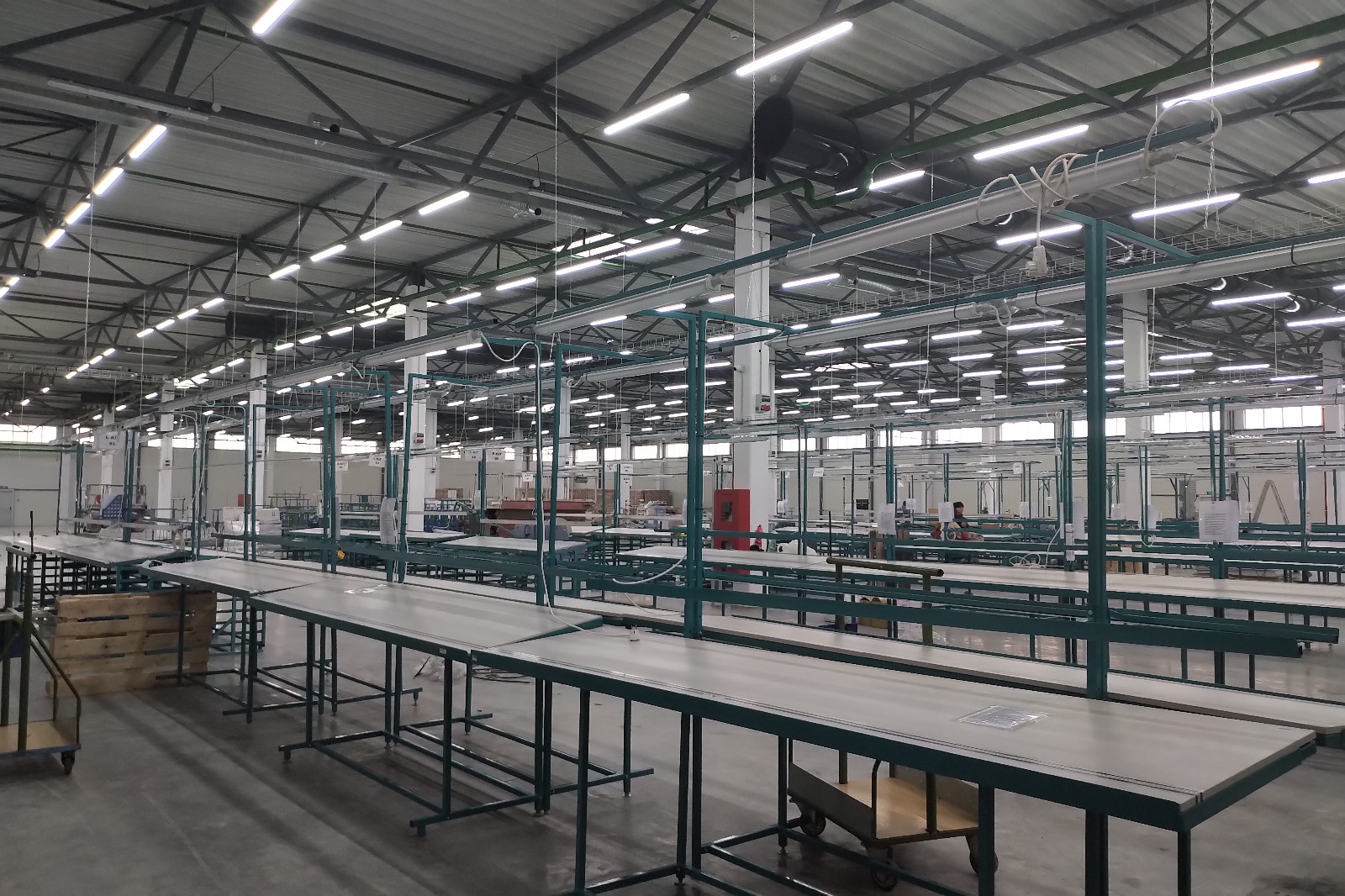 O companie de cablaje auto vine în subzona economică liberă "Valkanes ...