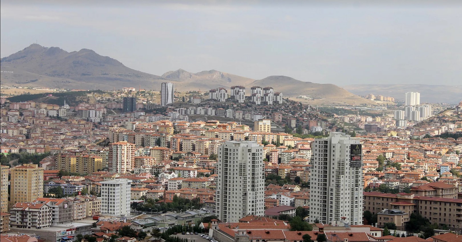 Rușii își reduc achizițiile de imobile în Turcia, dar păstrează coroana ...