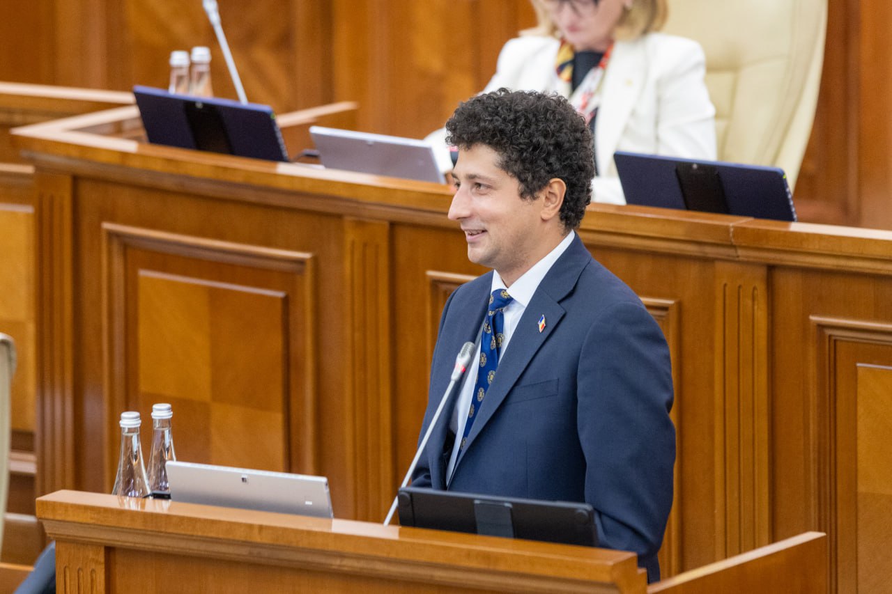 Rucsacul de 40 de lei de pe TEMU a devenit „pericol național”. Marian ...